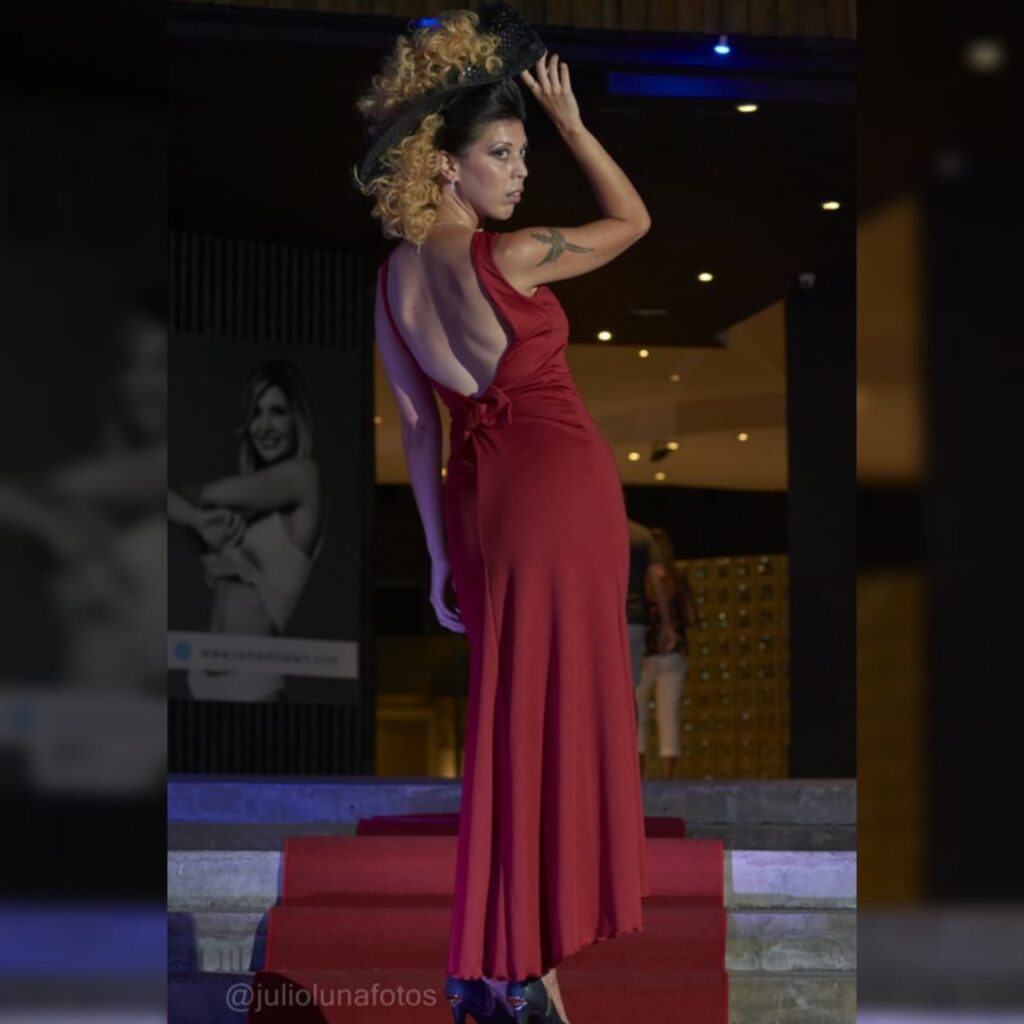 Debbie Ali - Modelo Profesional - Reina de Belleza - Argentina - PeruMira