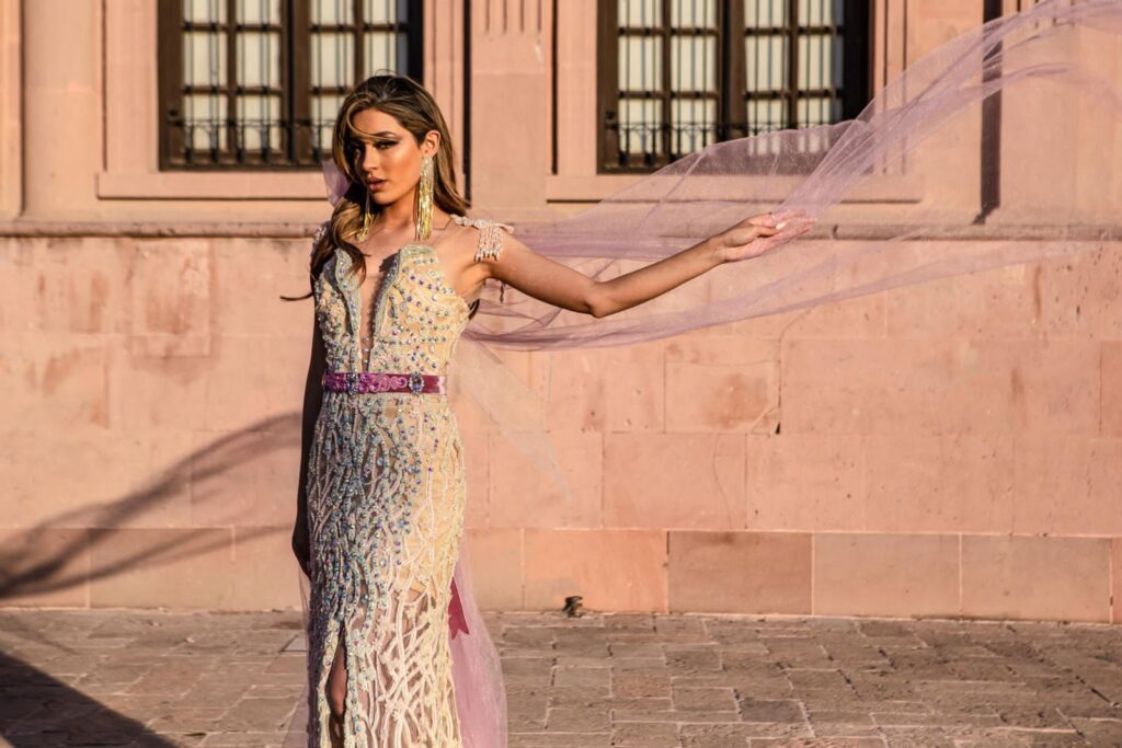 Daniela Guardiola - Reina de Belleza - México - PeruMira