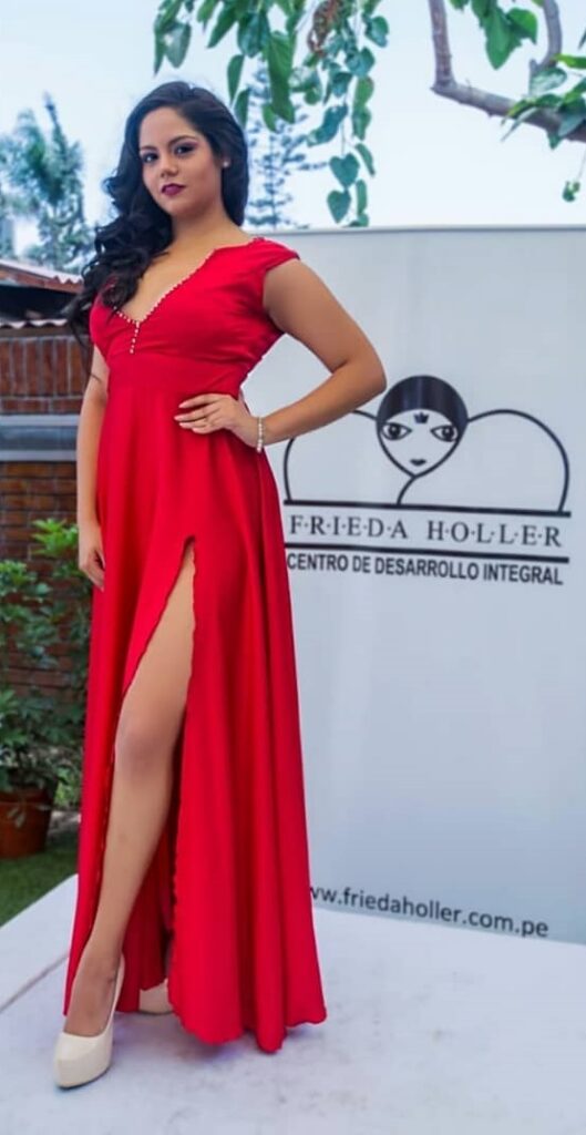 Valeria Delgado - Modelo - Reina de Belleza - Perú