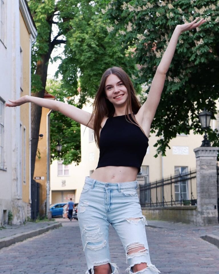 Lisanna Kruus- Vlogger - Mateo & Lisanna - Estonia - PeruMira
