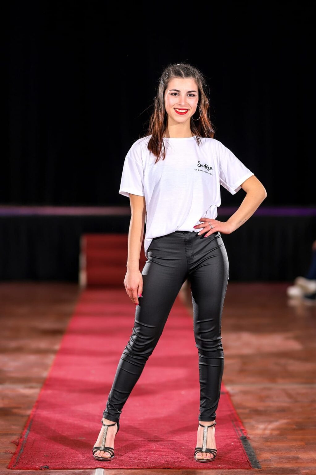 Nicole Peralta - Modelo - Argentina