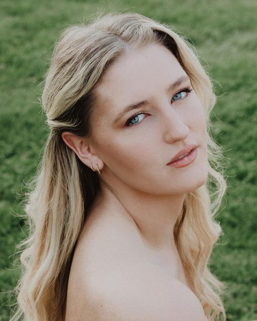 Sarah Cestnick - Miss World Canada 2022 Finalist