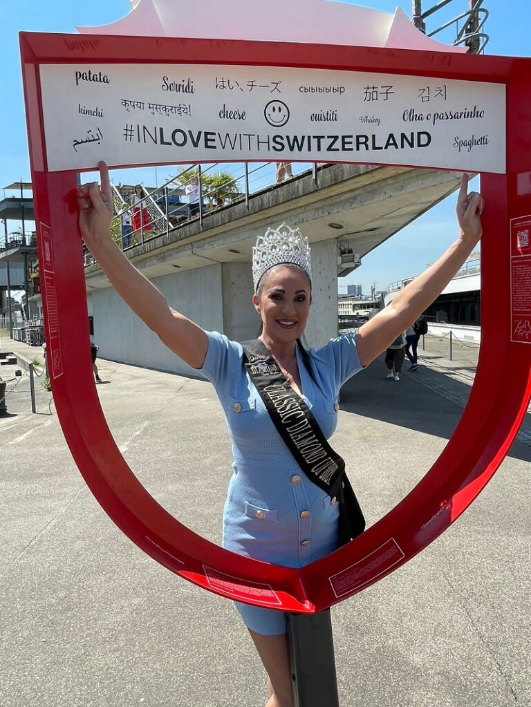 Jayne Warburton - Model - Beauty Queen - UK - PeruMira