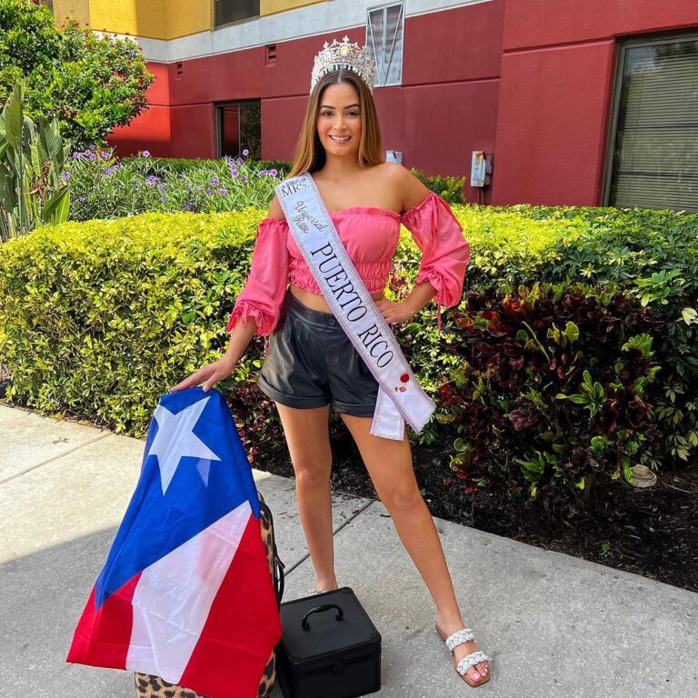 Isabel Vega - Mrs Universal Petite 2023