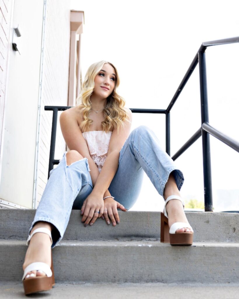 Liv Carr - Actress - Singer - Model - Miss Colorado Teen - USA