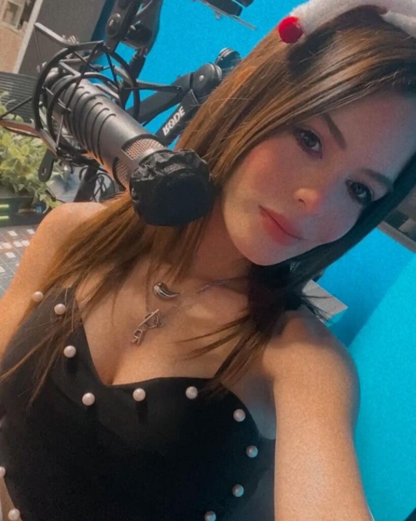Roxane Ortiz - Radio Host - Animadora - Puerto Rico