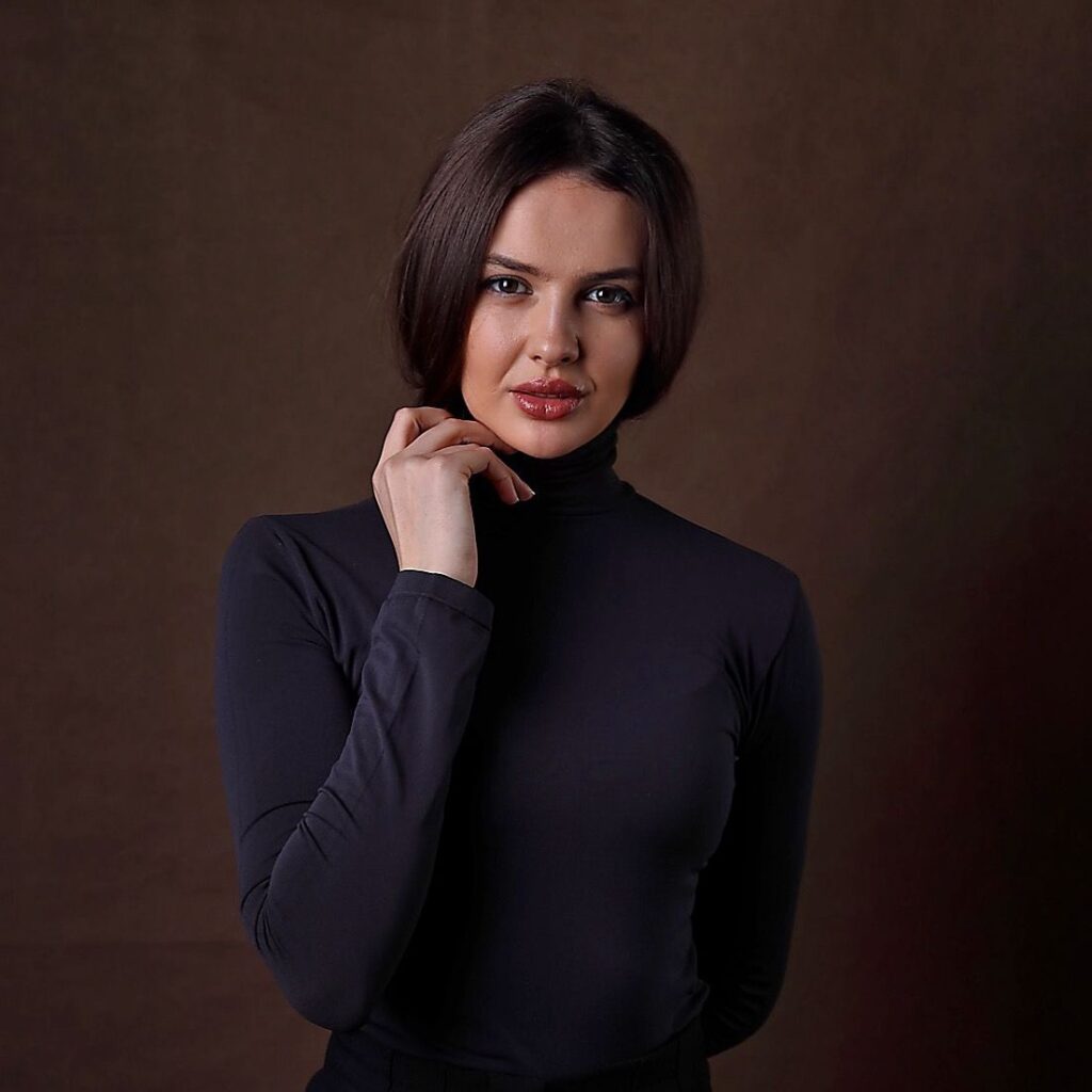 Adina Kofă - Miss Tourism of the Globe World - Model - Romania