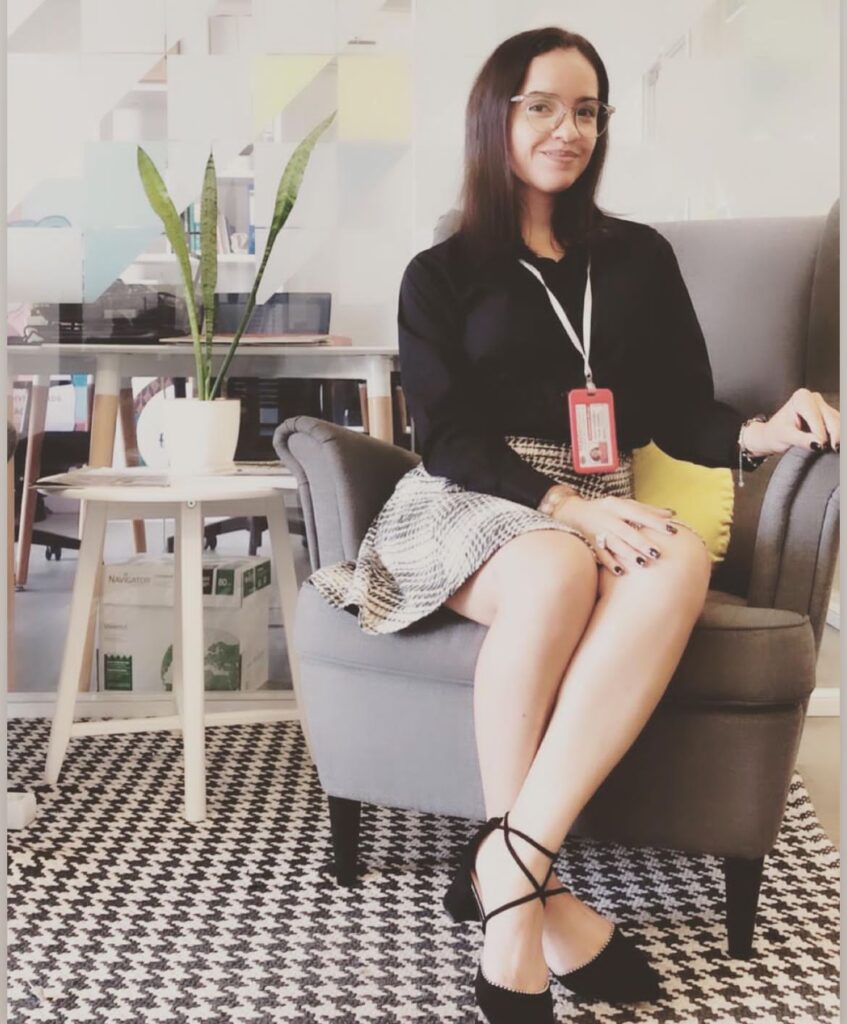Monaliza Queiroz - Profesional de Marketing - Directora