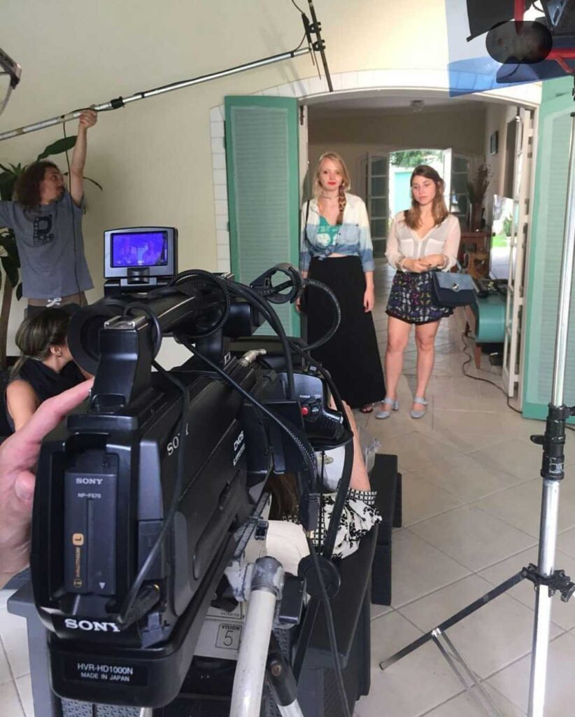 Rebecca Kemmer - Singer - Actress - Brazilian Artist