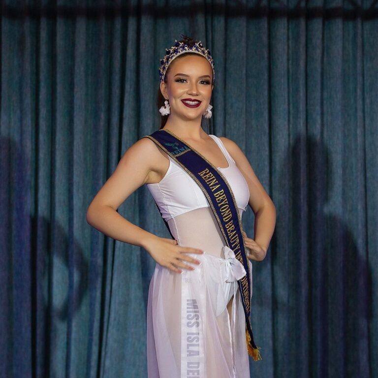 Alli Pacheco - Modelo - Reina Beyond Beauty Intercontinental