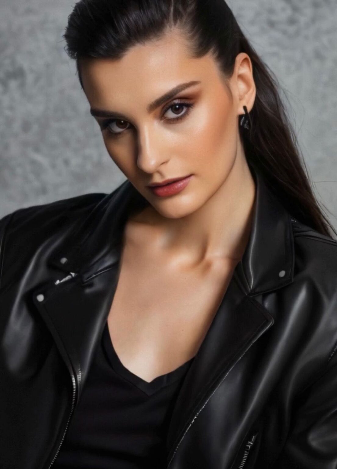 Ari Álvarez - Miss Grand Galicia 2024 Candidata - Modelo - España