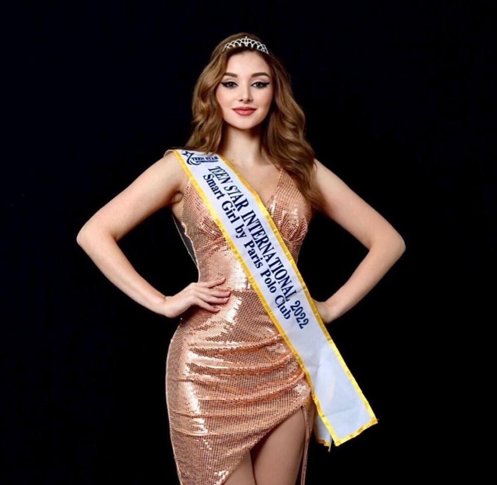 Ștefania Petcu - International Model - Romania