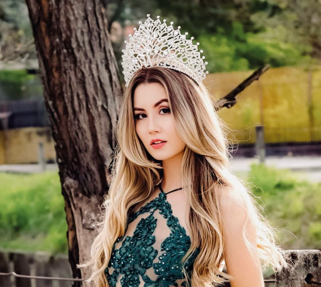 Thuyline Dyandra - Modelo - Influencer - Rainha de Beleza - Brasil