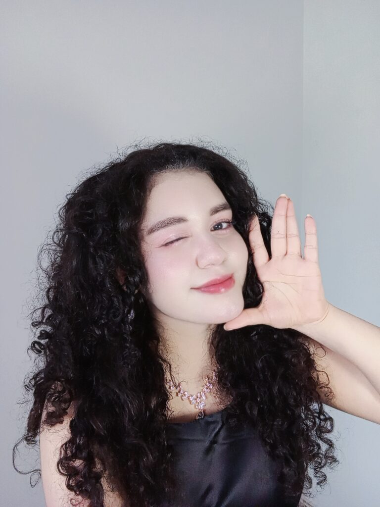 Hannah Émile : The Queen of K-Beauty & Asian Fashion Trends
